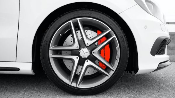 Upgraded Wheels for Your New Car | Is Bigger Better?